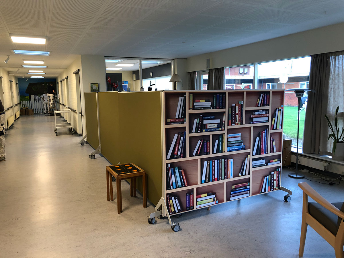 Lyddæmpende akustikskillevægge m. fødder/hjul - Dignacare